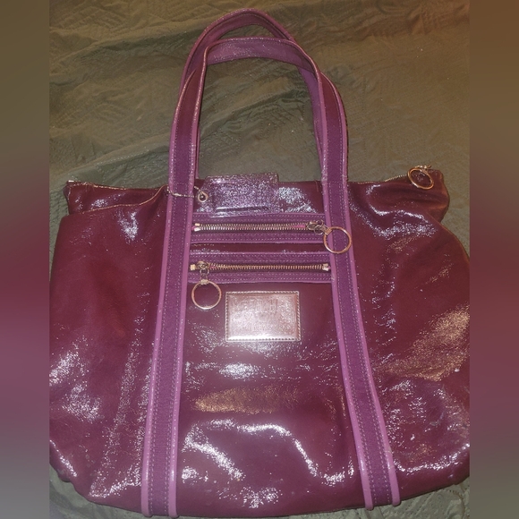 Coach | Bags | Coach Daisy Liquid Gloss Leather In Color Berry Shoulder ...